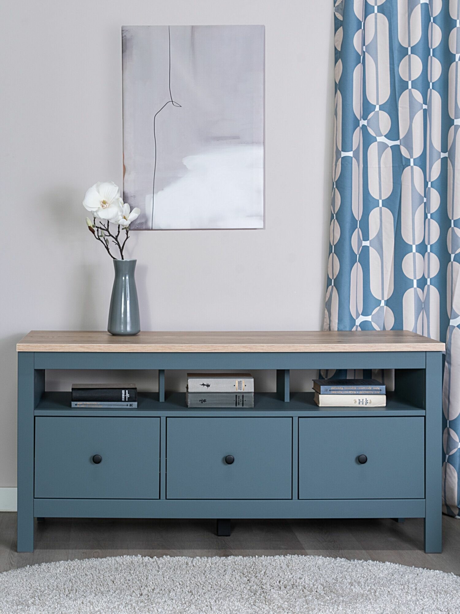 Тумба ТВ Сага, 3 ящика, 131х42х63 см, темно-бирюзовая/ясень, ГУД лакк