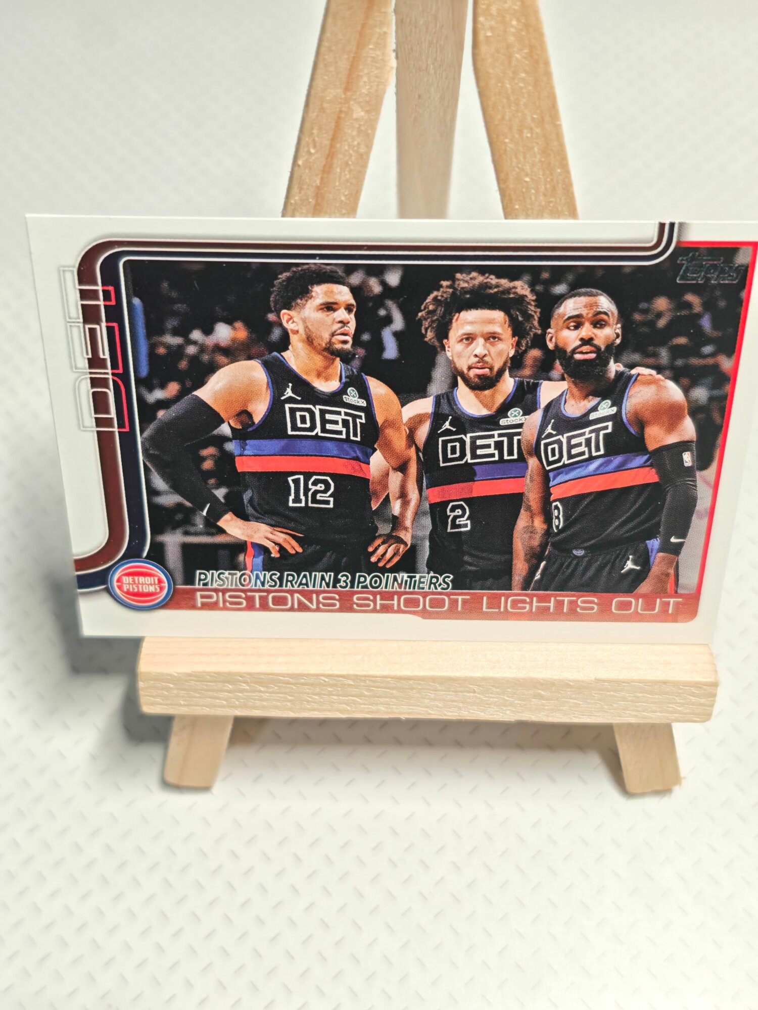 Коллекционные карточки Topps NBA по баскетболу