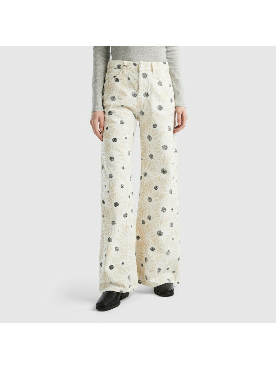 Джинсы клеш 