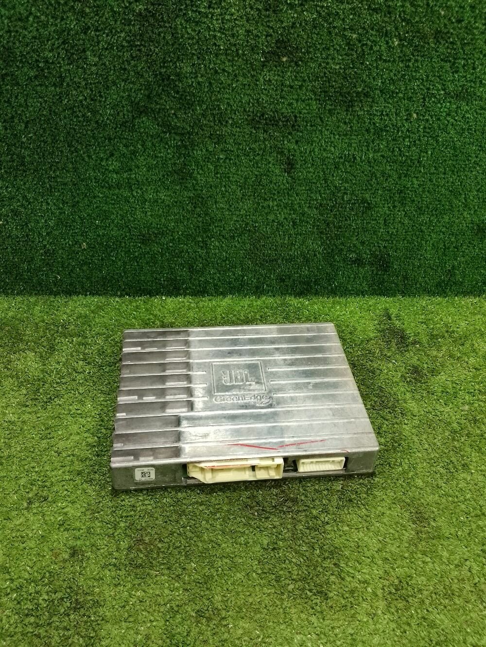 Усилитель Toyota Camry XV50 Б/У с пробегом