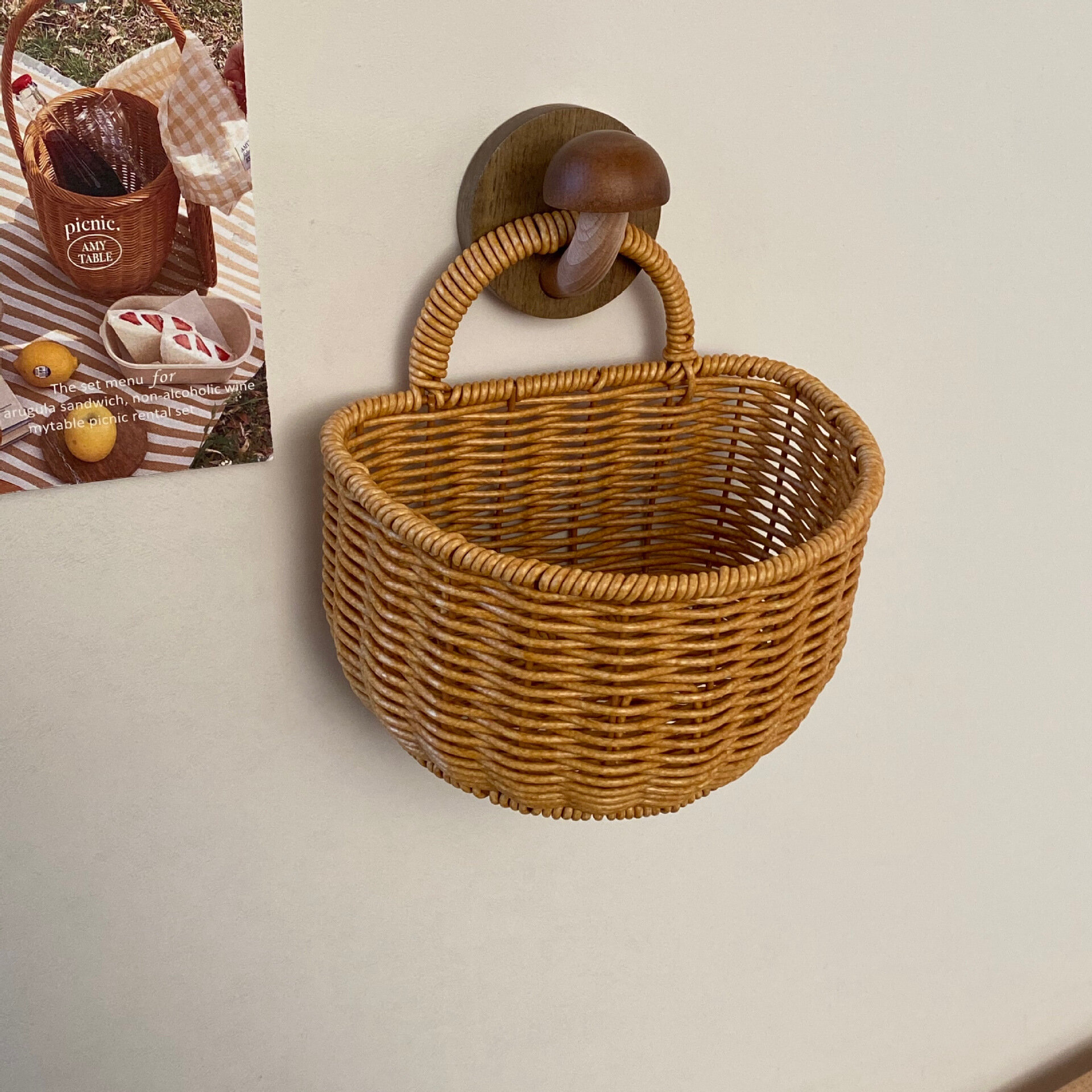 Винтажная имитация ротанга, корзина для хранения, ручная настенная корзина для хранения, маленькая корзина, корзина для фруктов, корзина для овощей, плетеная корзина для хранения