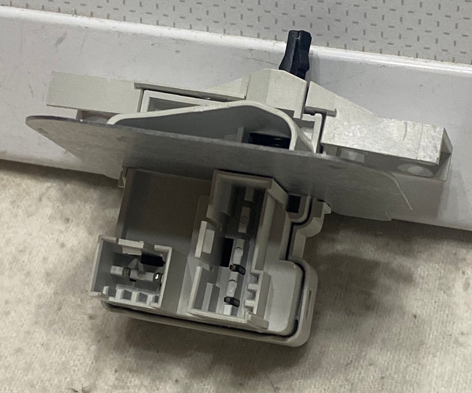 Кнопка включения для посудомоечной машины Electrolux (Электролюкс), Zanussi (Занусси), AEG (АЕГ), IKEA (икеа) 111333702