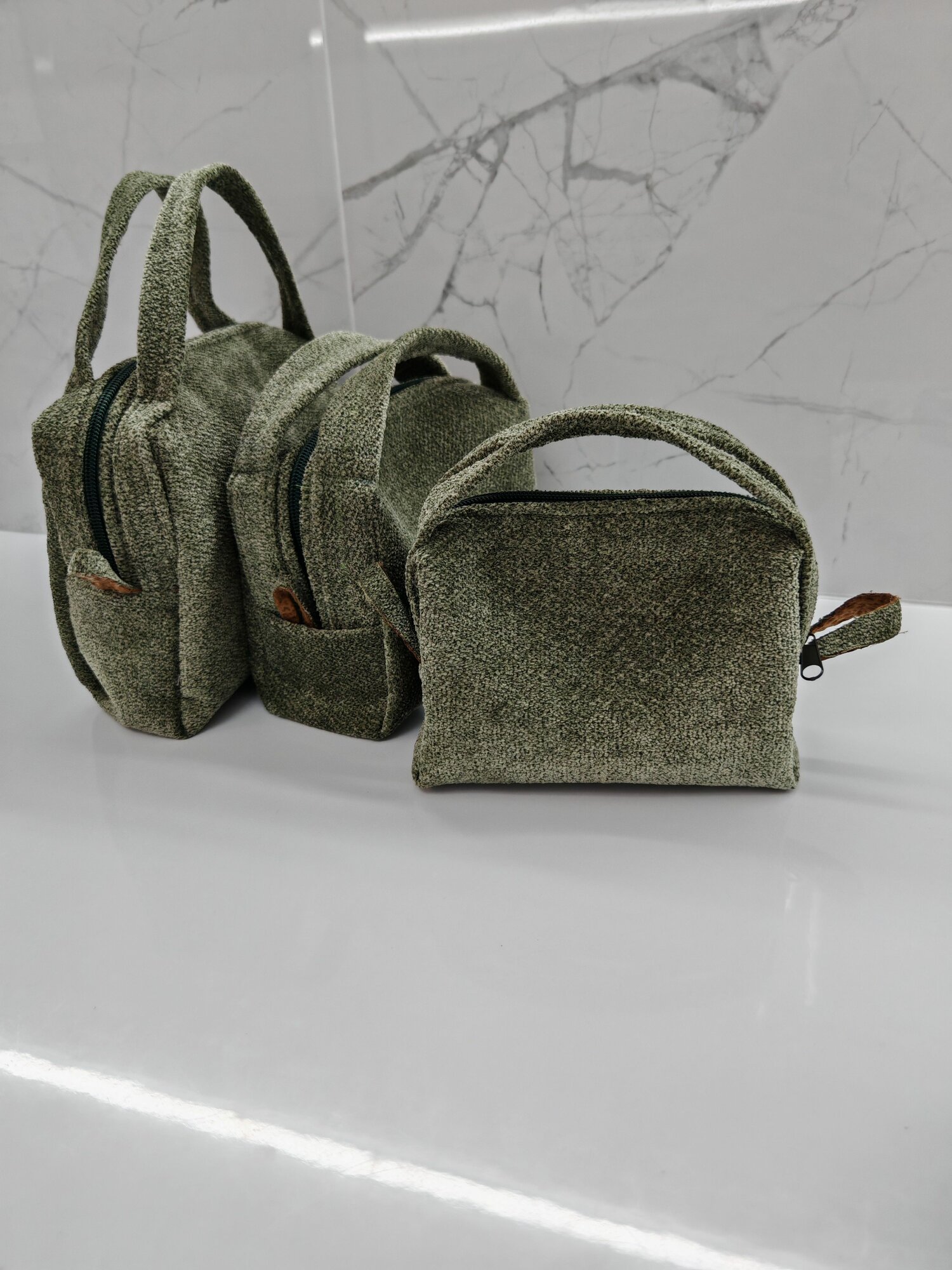 Комплект косметичек