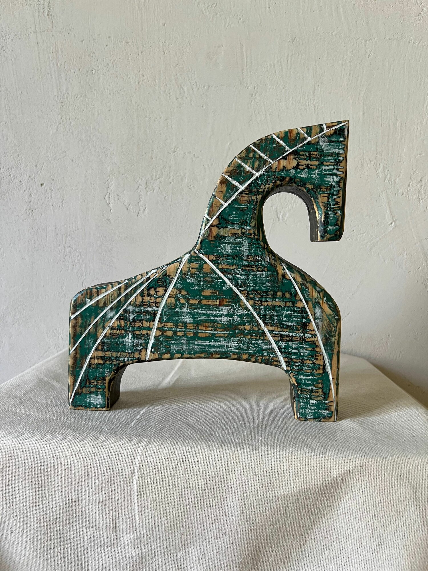 Скульптура Конь. Натуральное дерево. Ручная работа / 21х19,5 см. / andCactus