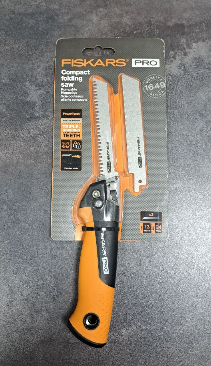 Пила универсальная складная Fiskars Power Tooth 150мм,2 лезвия в наборе