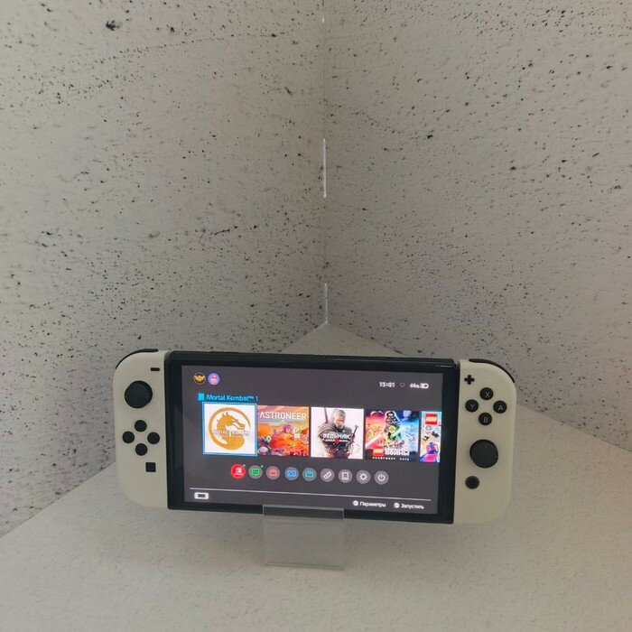 Игровая приставка Nintendo Switch OLED