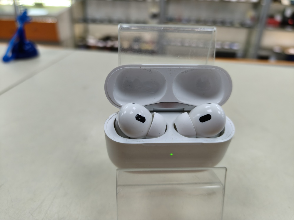 Беспроводные наушники Apple AirPods Pro 2, MagSafe Charging Case, USB-C, White (белый), Б/У, Уценка