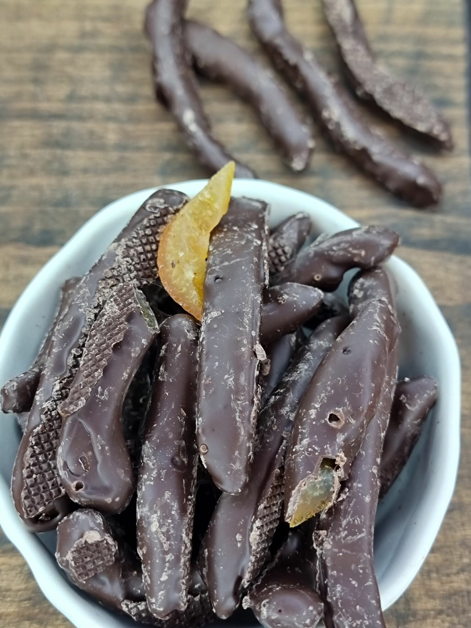 Апельсиновая корочка в темной шоколадной глазури 250 гр.