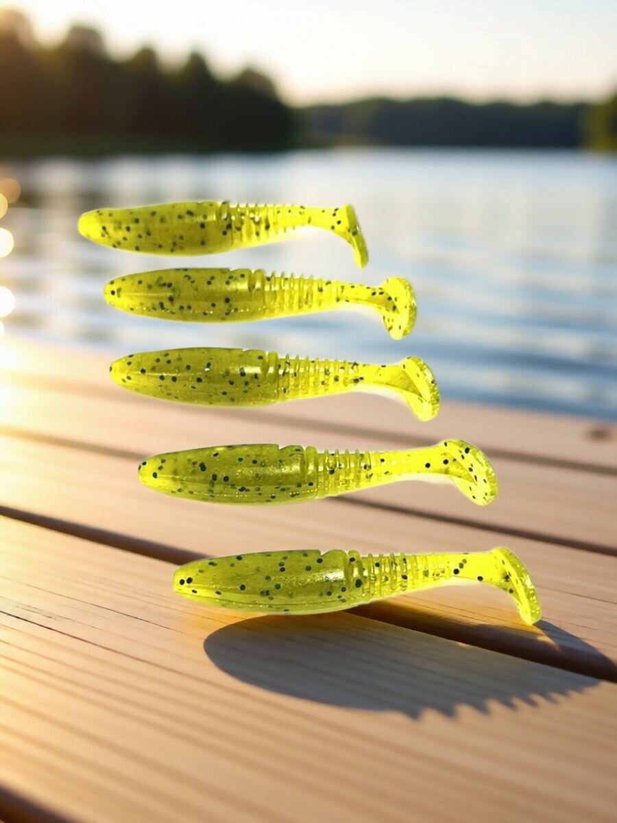 Приманка силиконовая FANATIK Bandit 2.9 съедобная цв. 001(5шт)