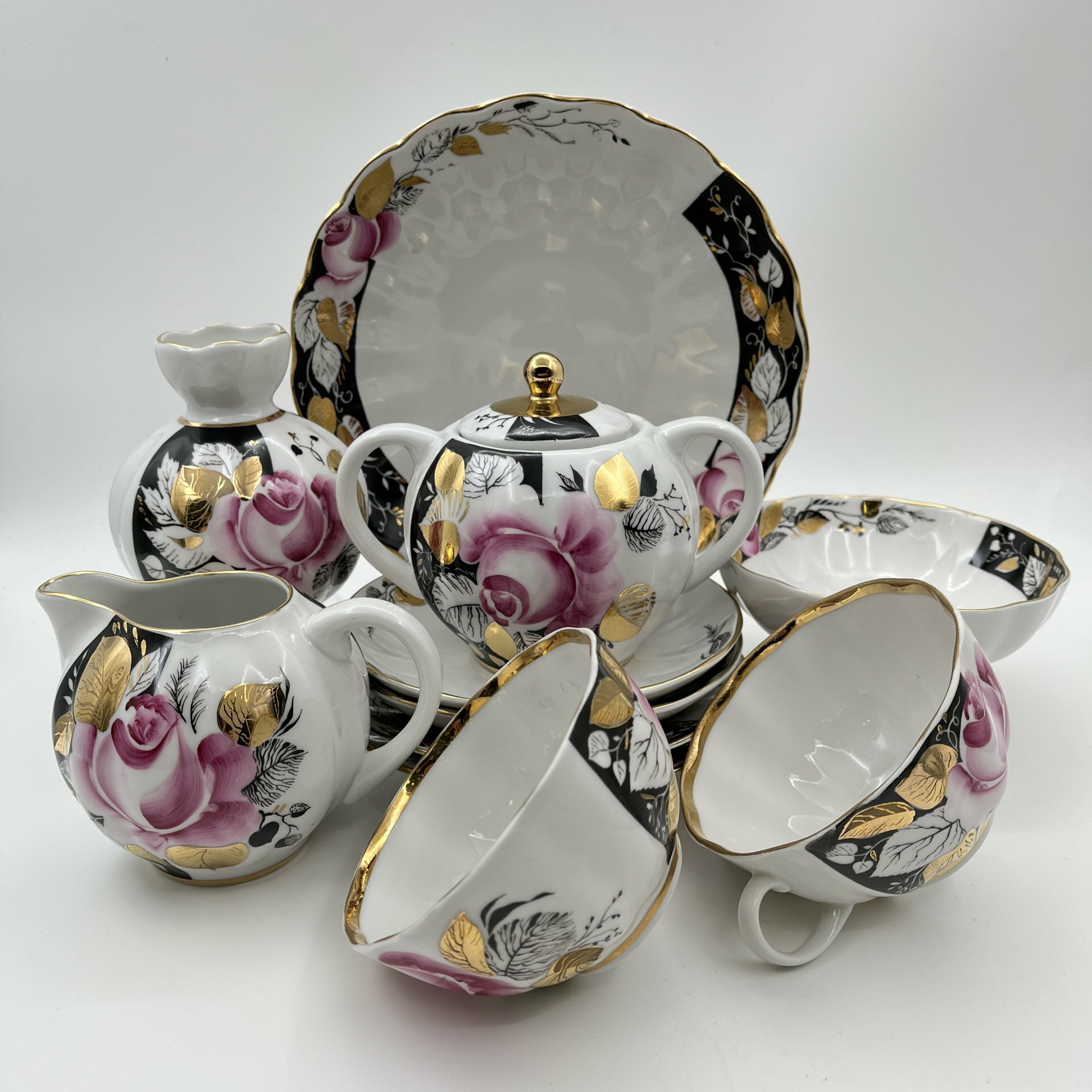 Сервиз чайный "Роза в вечернем саду" на 2 персоны (11 предметов), форма "Тюльпан"