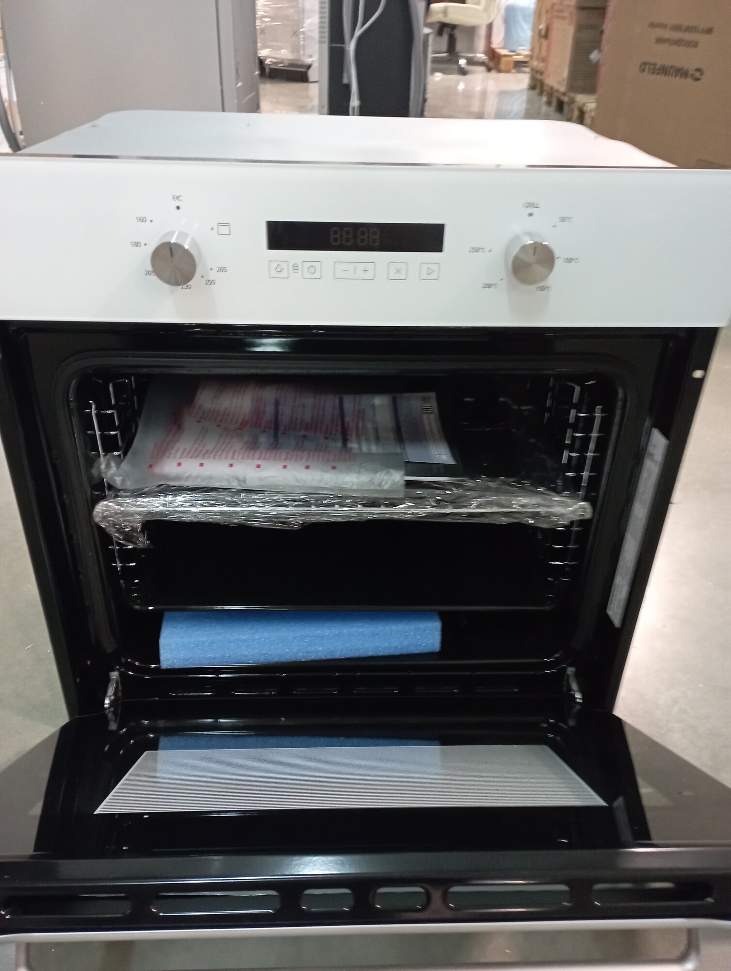 Шкаф духовой газовый с электрическим грилем MAUNFELD MOGM703W