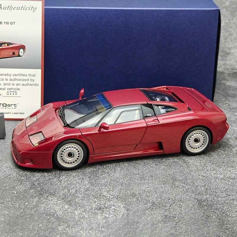 Коллекционная модель автомобиля Autoart 1:18 EB110 GT из металла 70977