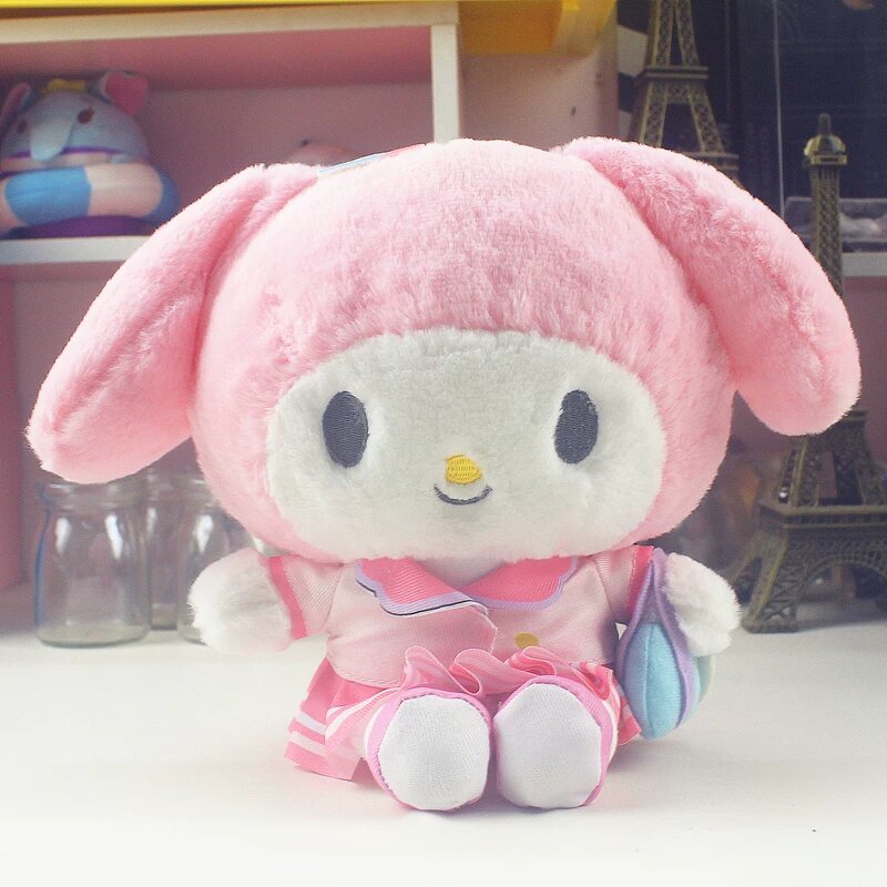 Новая плюшевая игрушка в японском стиле от Miniso: радужная кукла Cinnamoroll и маленькая белая собачка My Melody.