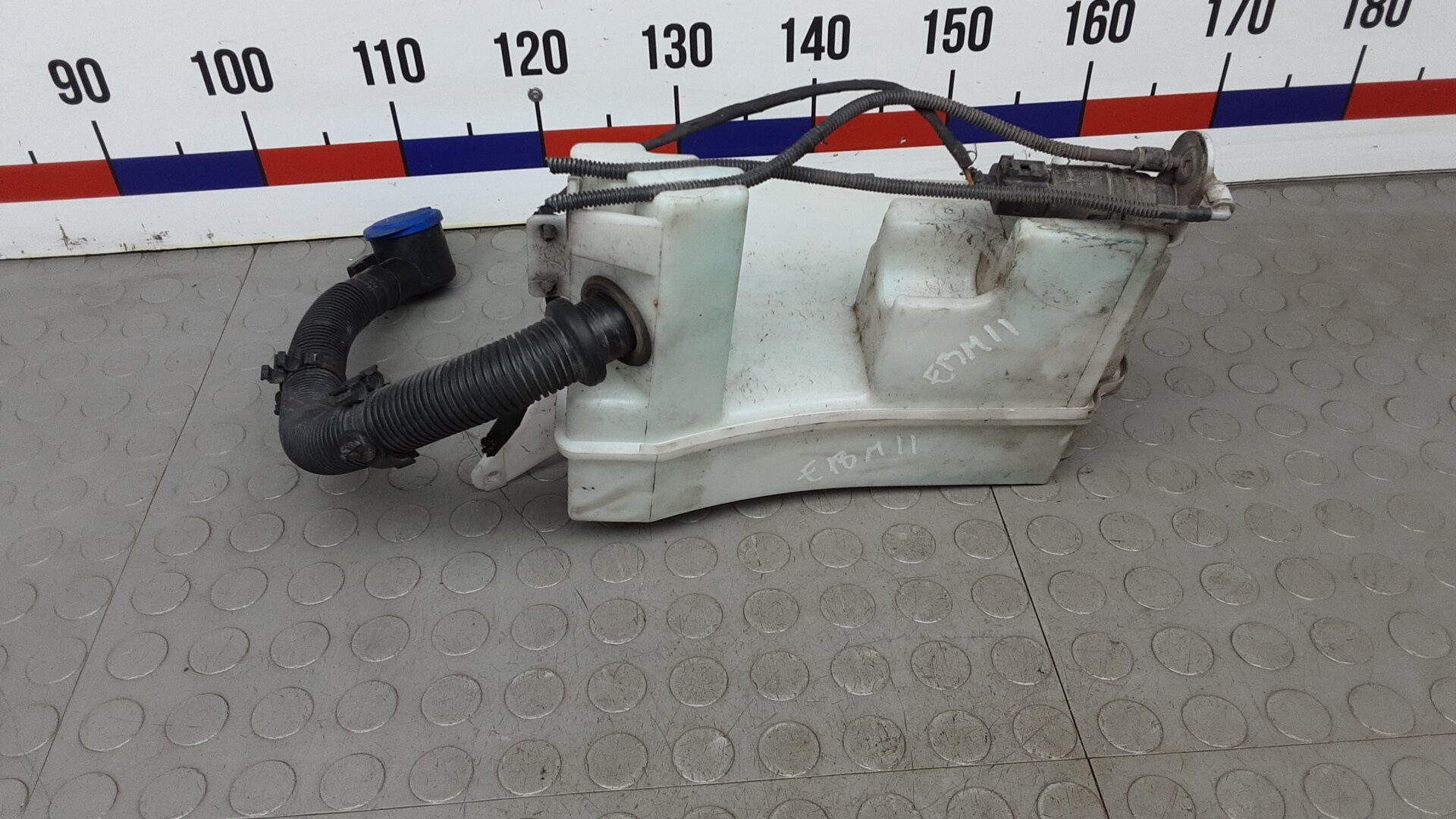 Бачок омывателя FORD FOCUS 4 — фото 1
