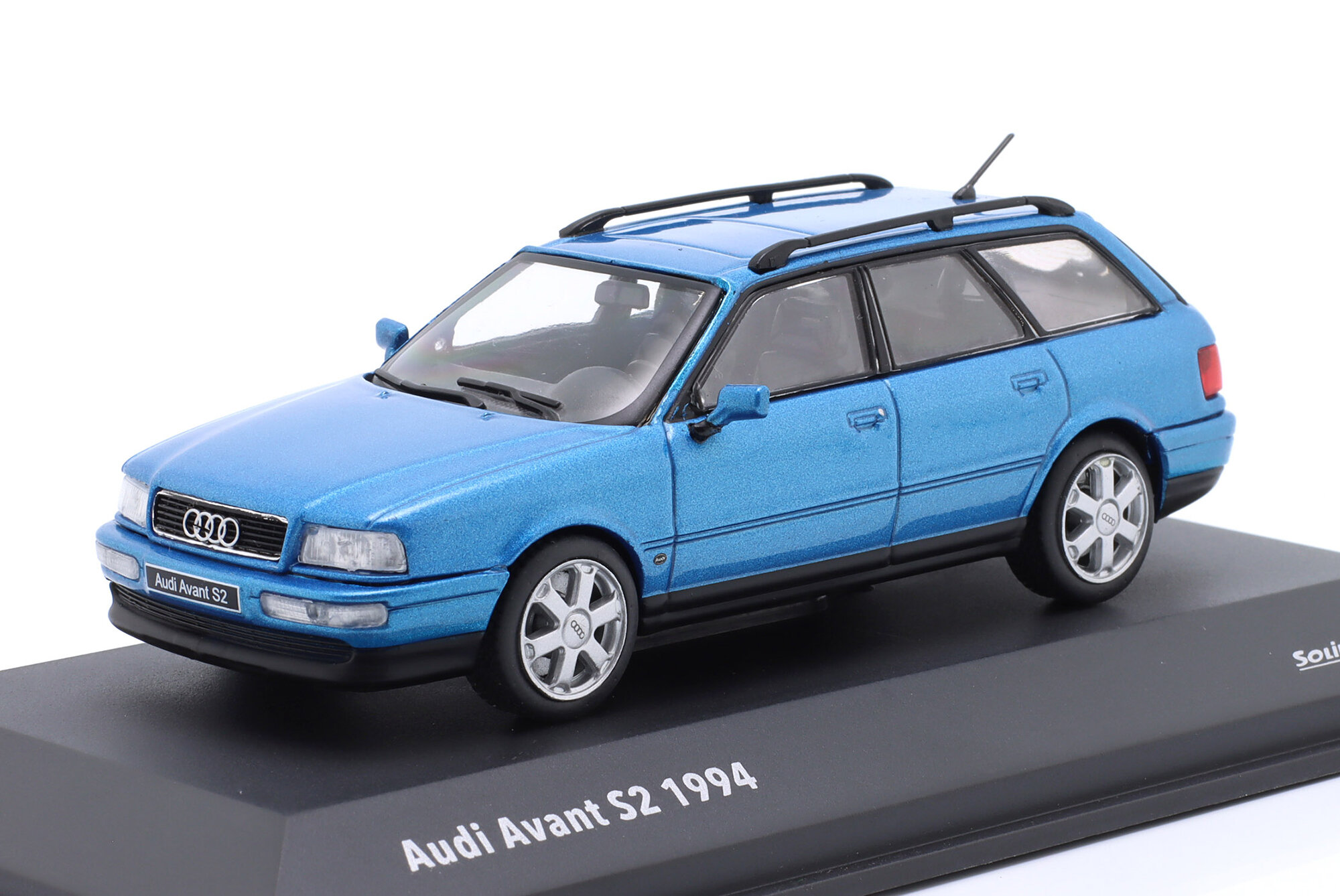 Модель коллекционная SOLIDO Audi avant S2 1994 blue metallic / ауди авант синий