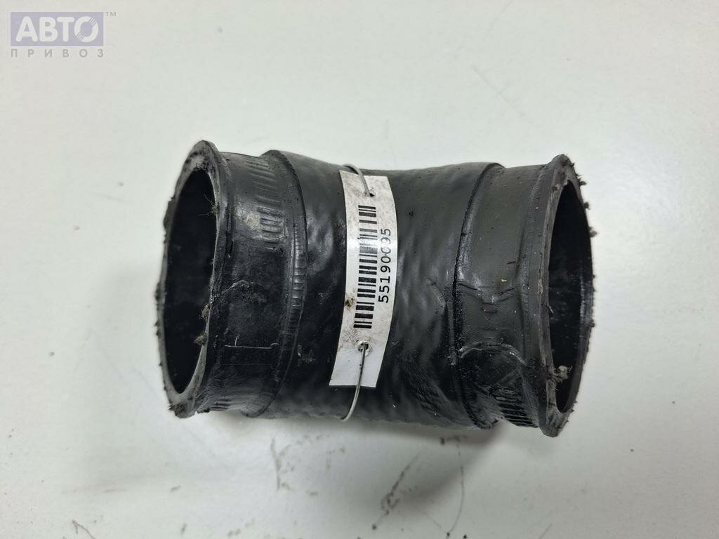 Патрубок интеркулера Volkswagen Passat B5+ (GP)