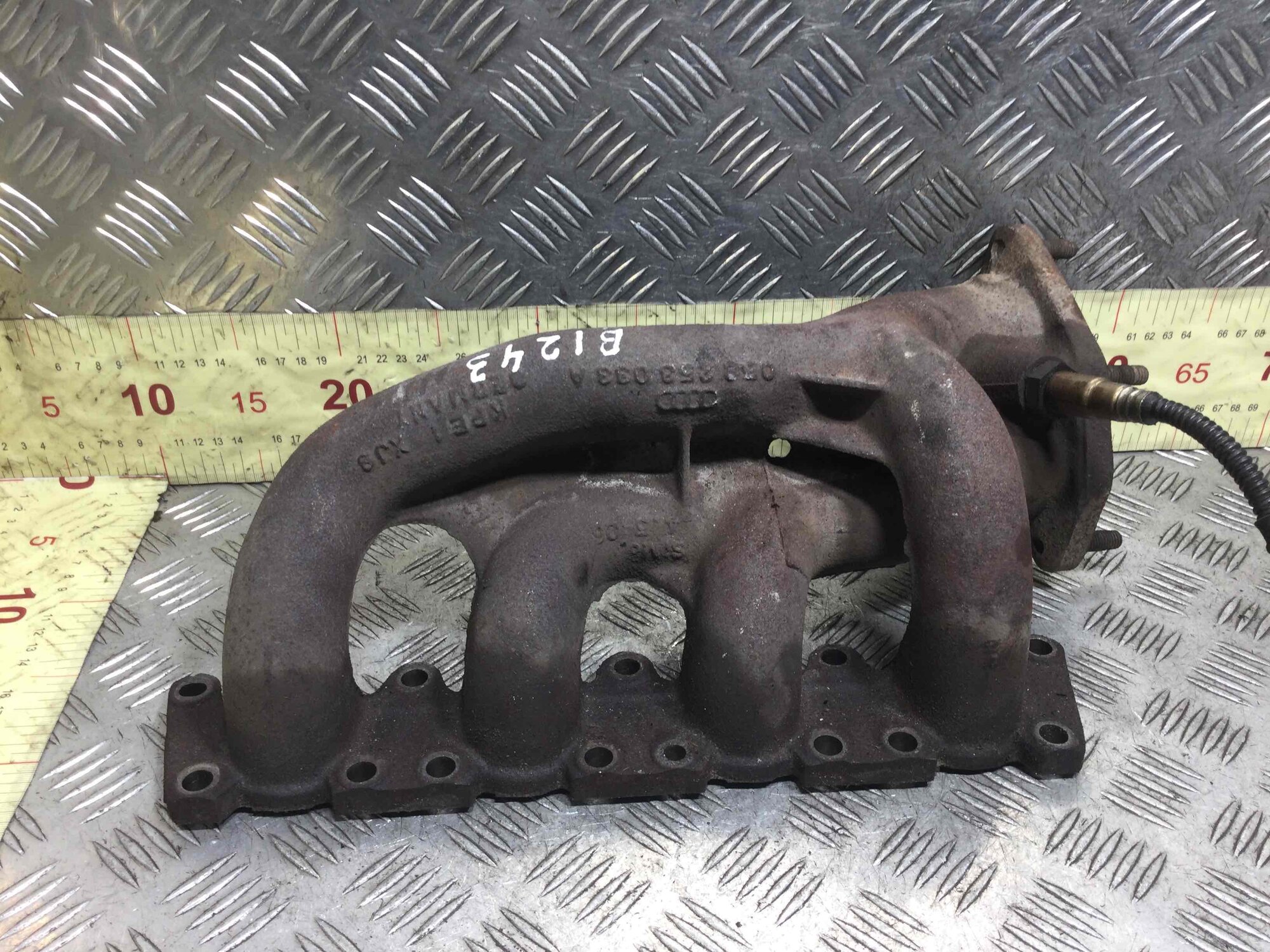 Б/У Коллектор выпускной Audi A4 B5 (1994-1999) 2001 г.