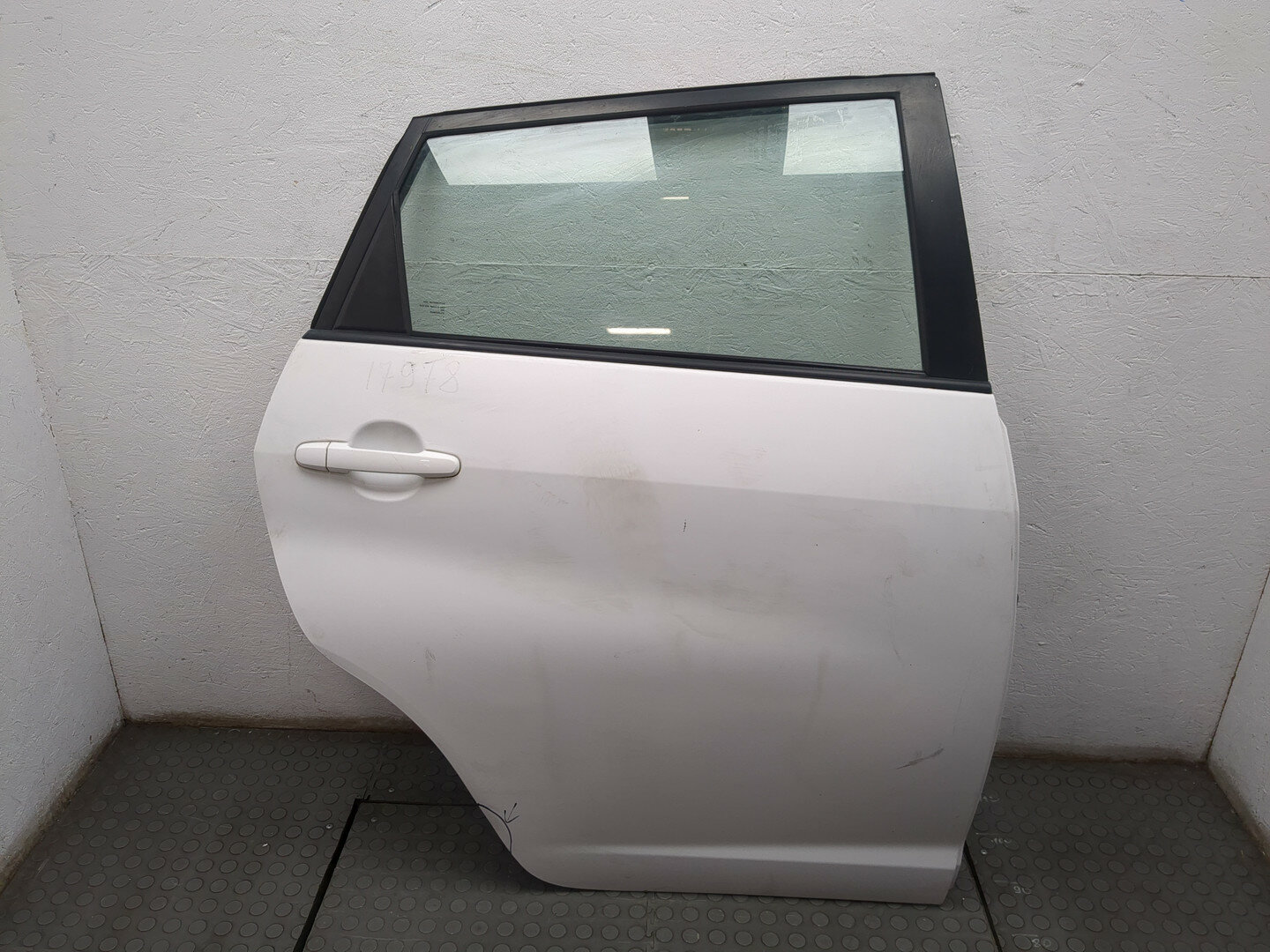 Дверь боковая (легковая) правая задняя Pontiac Vibe 2 Б/У