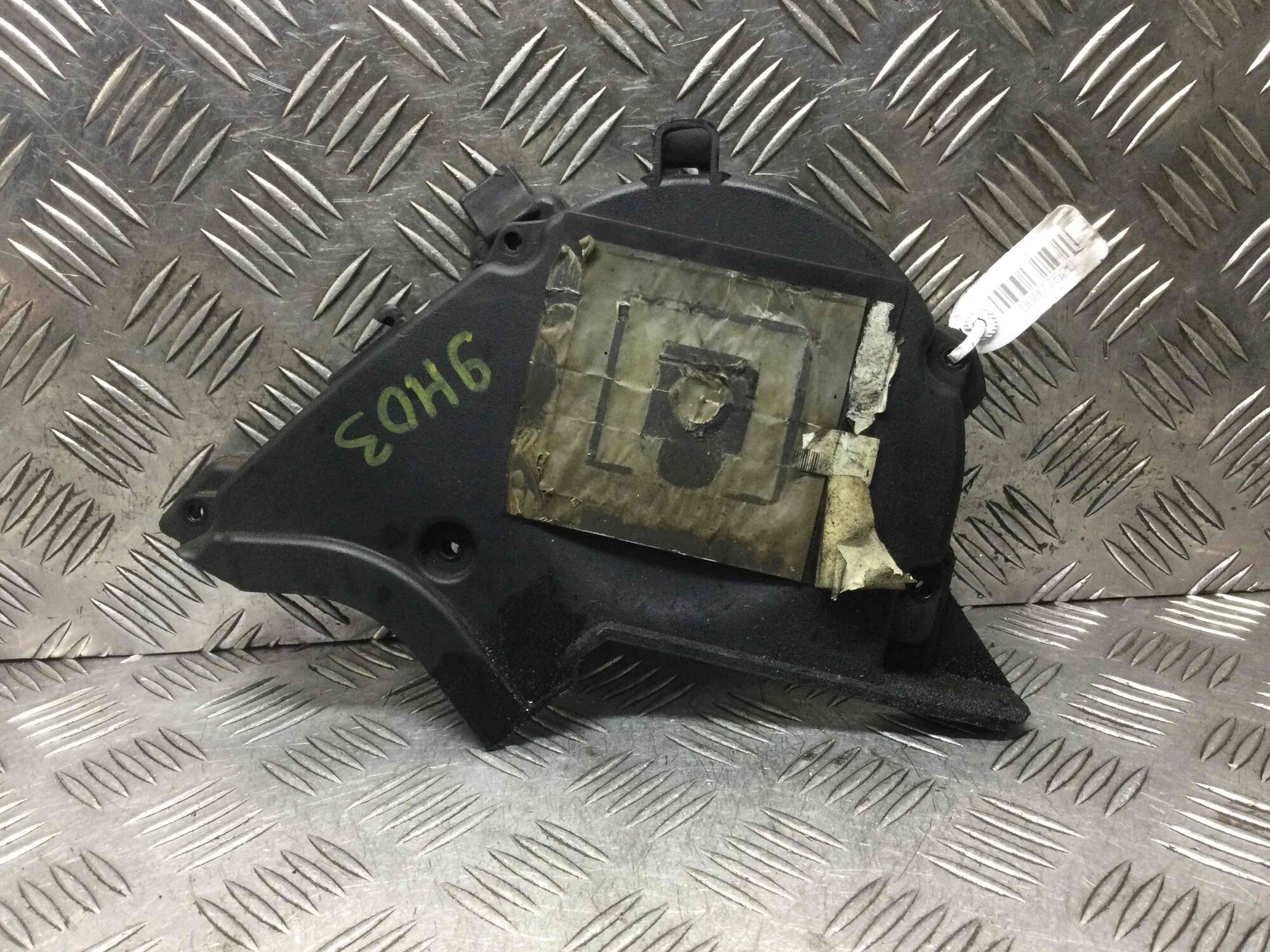 Б/У Защита (кожух) ремня ГРМ Citroen Berlingo 2 поколение (2008-2012) 2011 г.