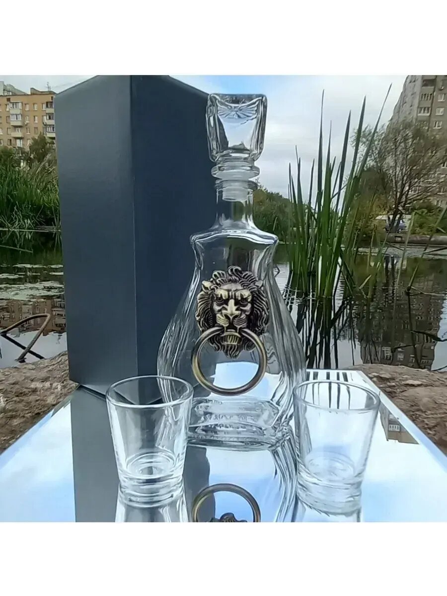 Графин большой Лев 500мл+ 2 стопки 50мл в подарочной коробке