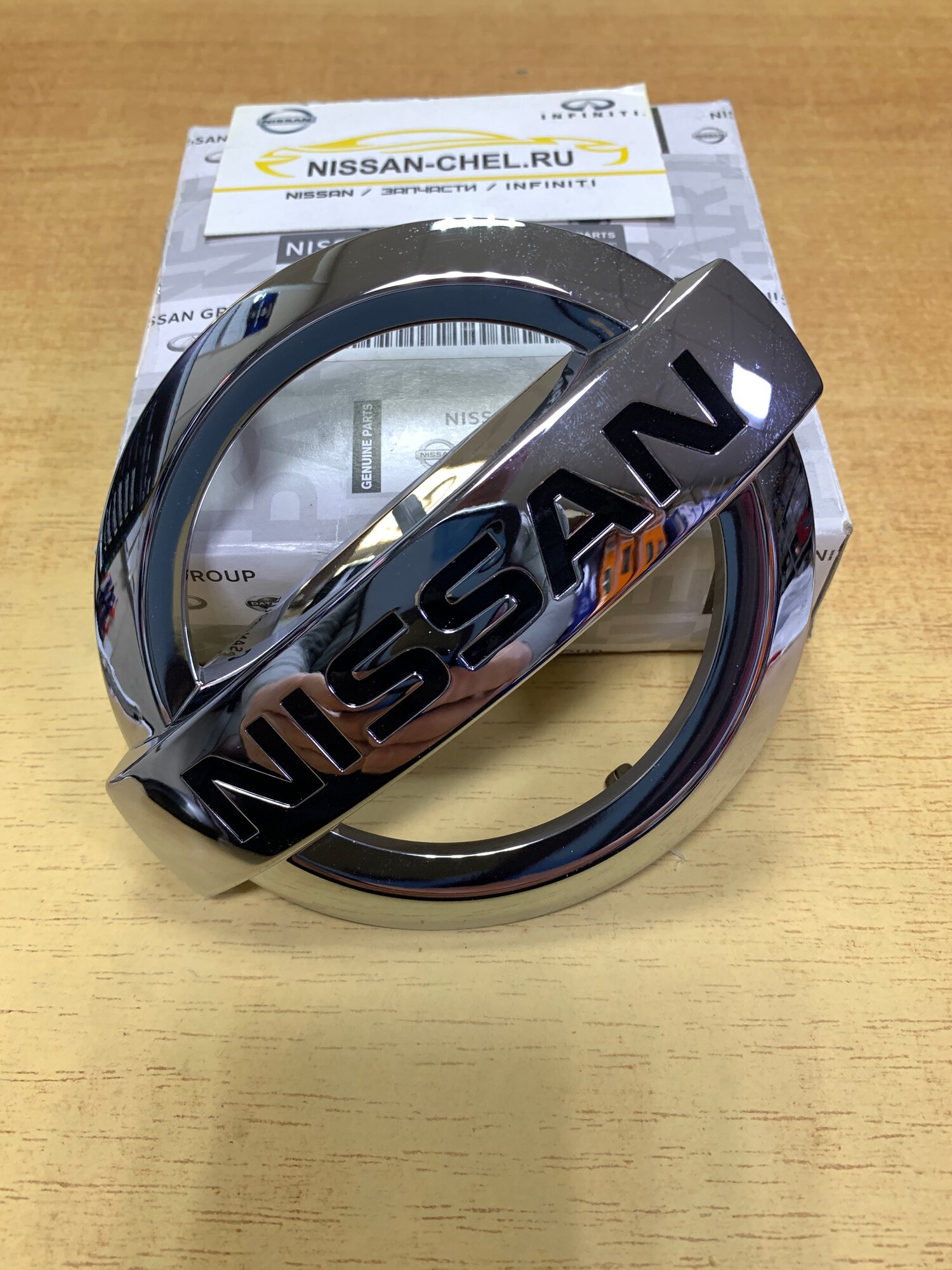 Эмблема передняя NISSAN J31, C11, SC11, C25, G11, U31, решетки радиатора