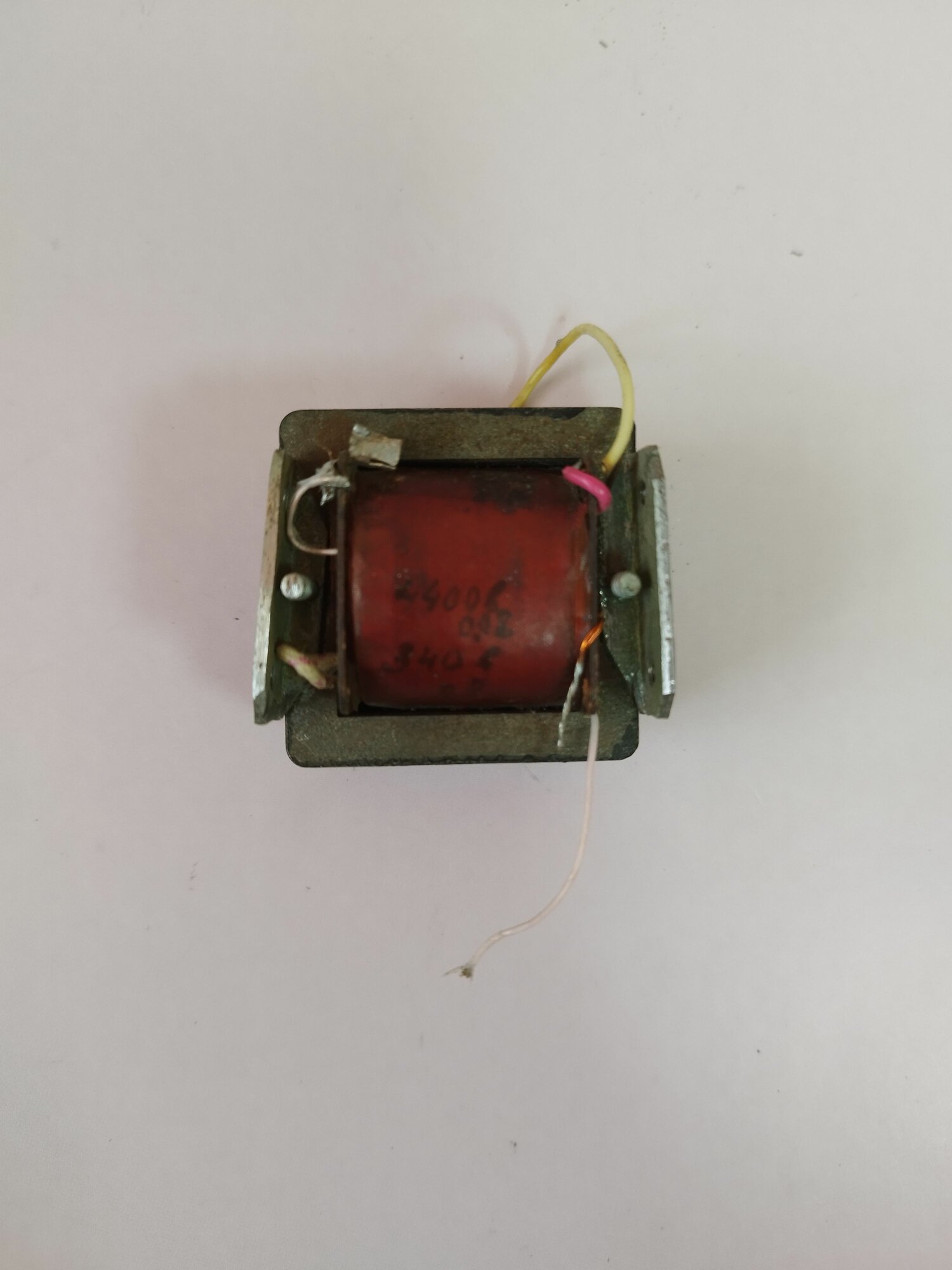 Трансформатор тока Д400 в098 340в 45х30