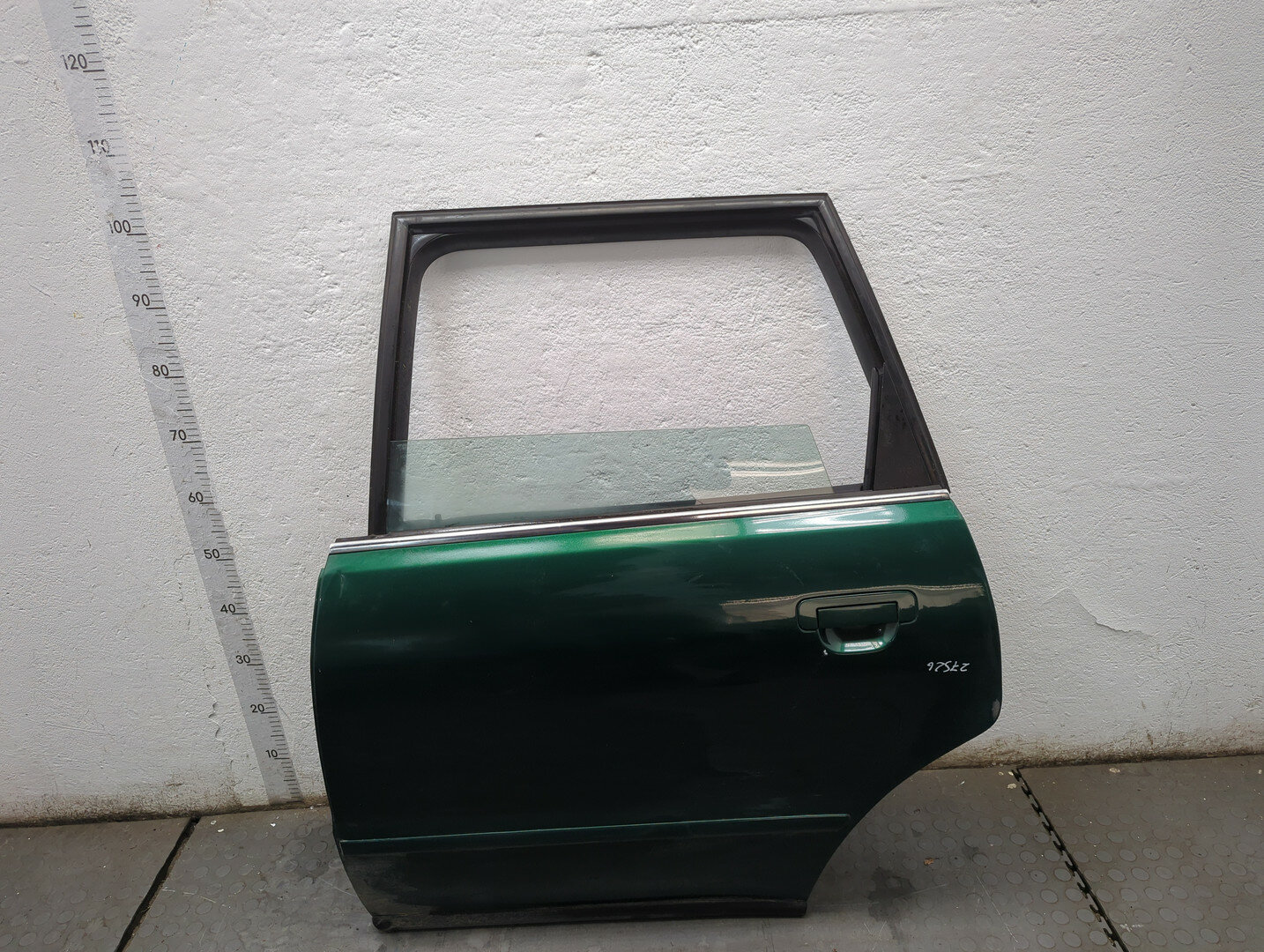 Дверь боковая (легковая) левая задняя Audi A4 (B5) Б/У