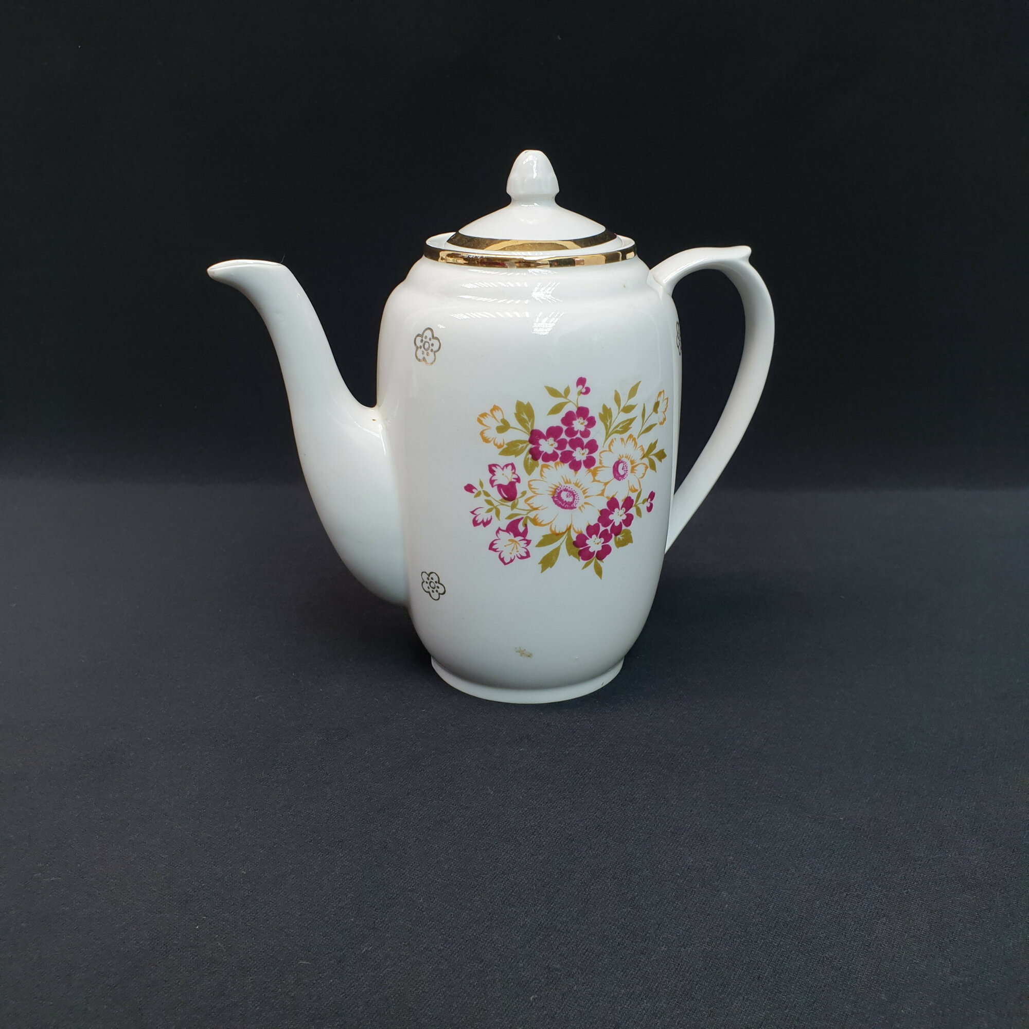 Винтажный кофейник Вербилки, фарфор деколь золочение 0.9 л, СССР