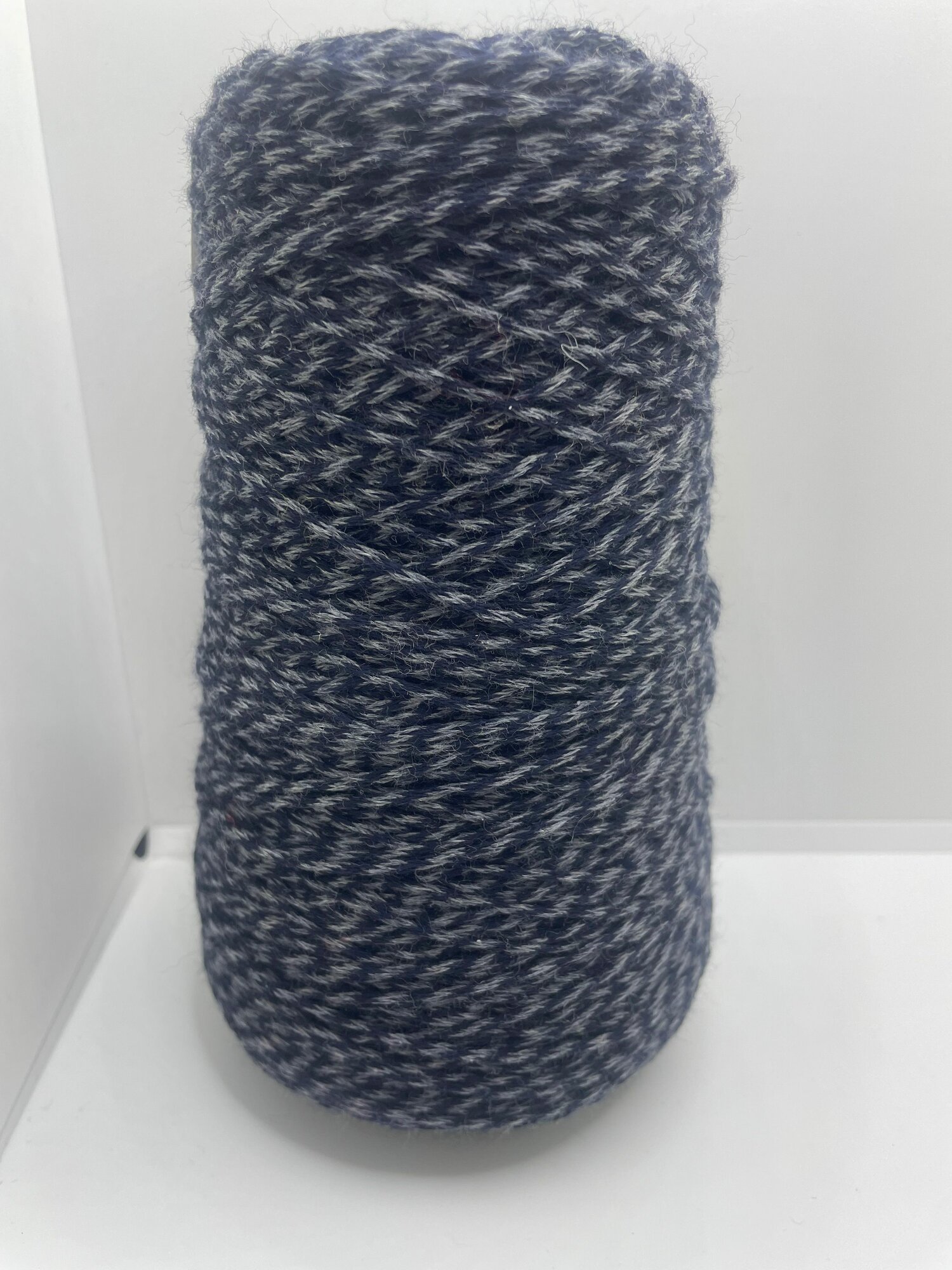 Пряжа из 100% мериносовой шерсти от итальянского бренда Vimar 1991 SRL