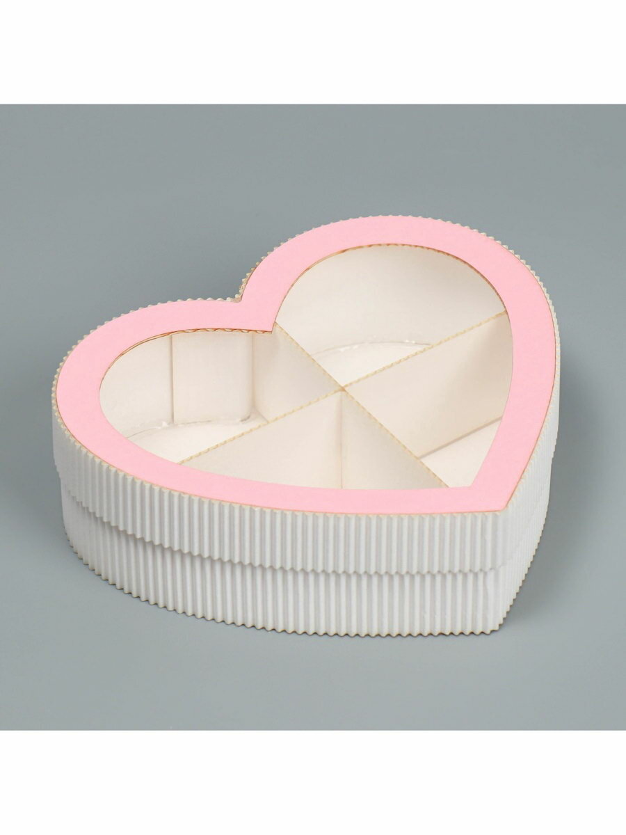 Коробка подарочная, кондитерская упаковка "Сердце", розовая 18x16.5x5 см