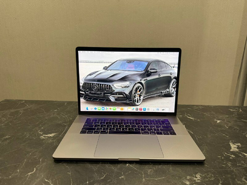 15.4" Ноутбук Apple MacBook Pro 15 2019, 2880x1800, Intel Core i9 2.4 ГГц, RAM 32ГБ, SSD 1ТБ, AMD Radeon Pro 560X 4 ГБ, MacOS, серый космос
