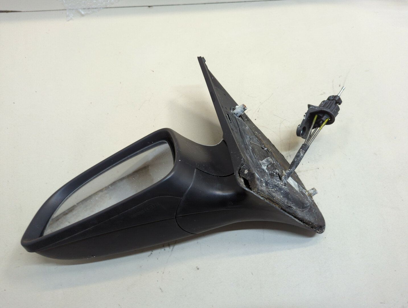 Зеркало боковое левое Opel Astra H Б/У