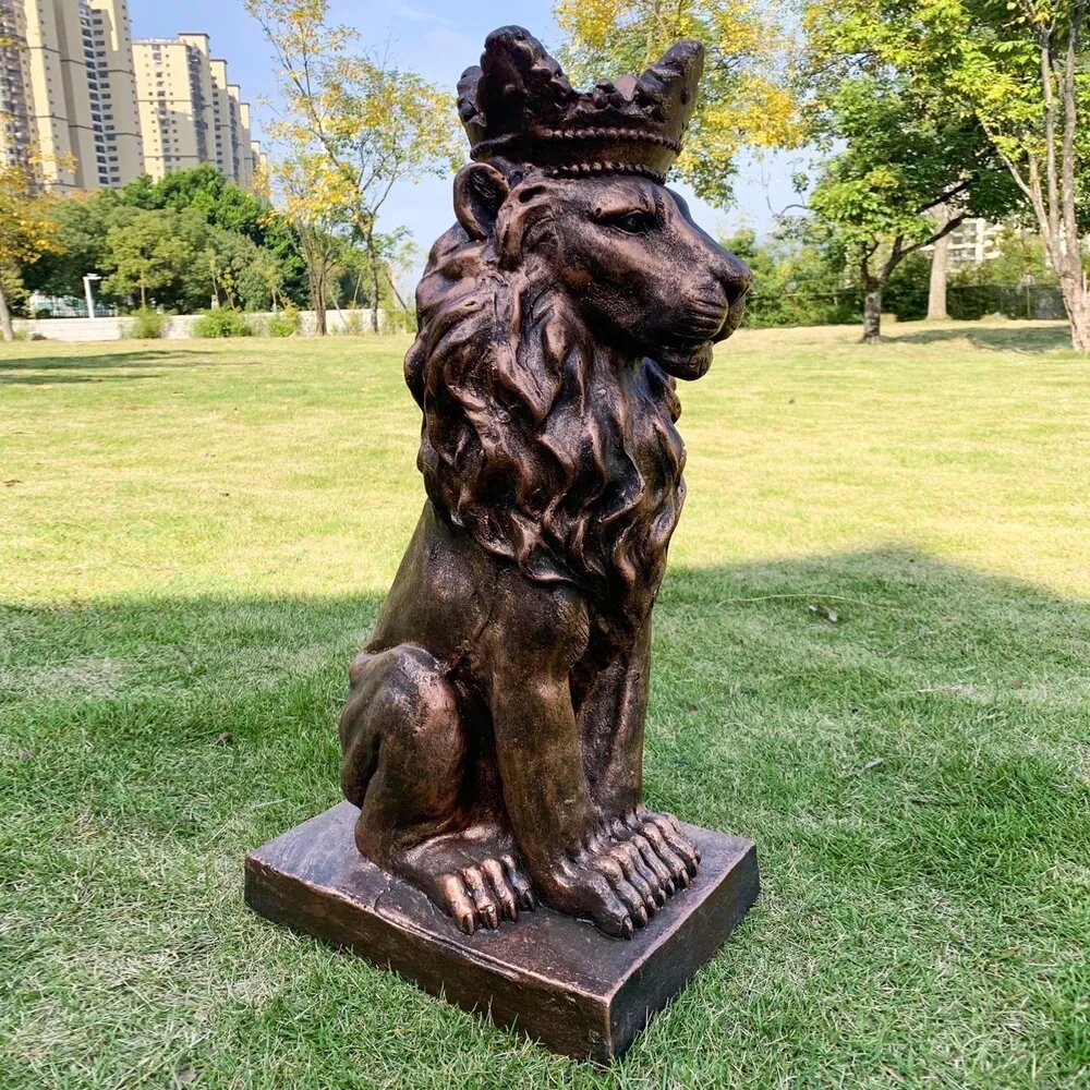 Фигурка садовая Лев с короной 65x25x40 см, Смола, Бронза, коричневый, светло-коричневый — фото 1
