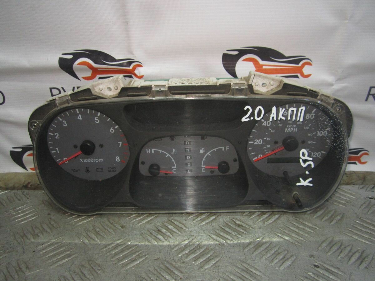 Панель приборов Kia Sportage 1993-06 2.0 АКПП USA