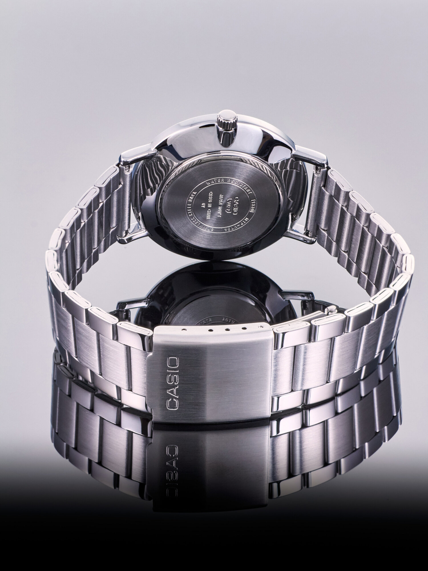 Наручные часы CASIO Классика, хром — фото 1