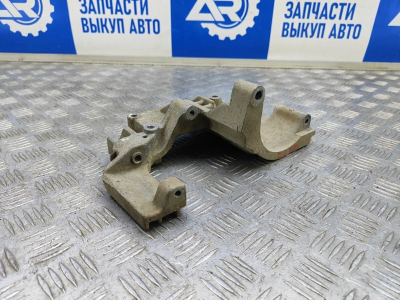 Б/У Кронштейн генератора Chery Indis S18D / Чери Индис S18D 1.3 SQR473F 84 Л.С 2012