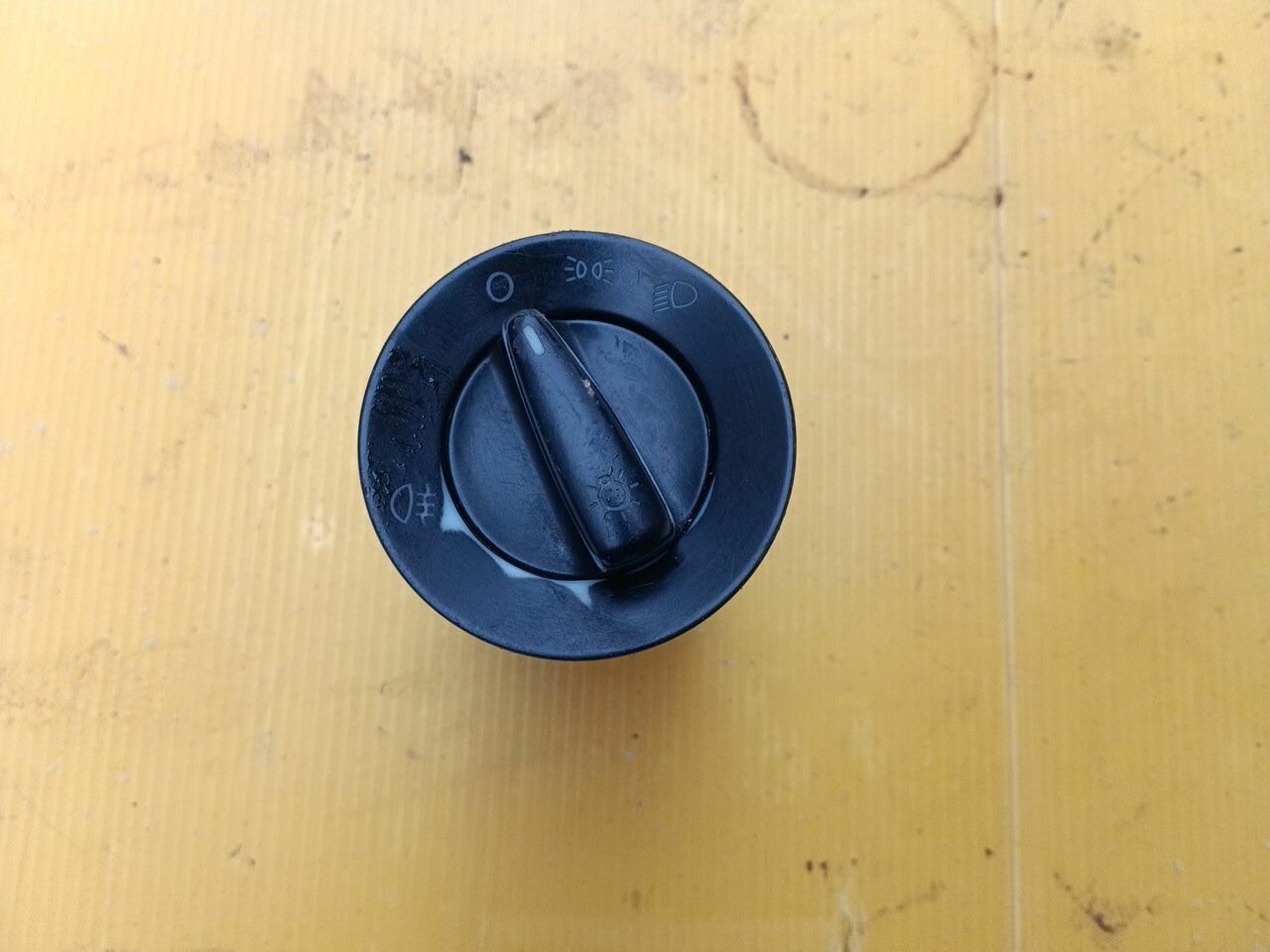 Skoda Octavia Tour Переключатель света фар