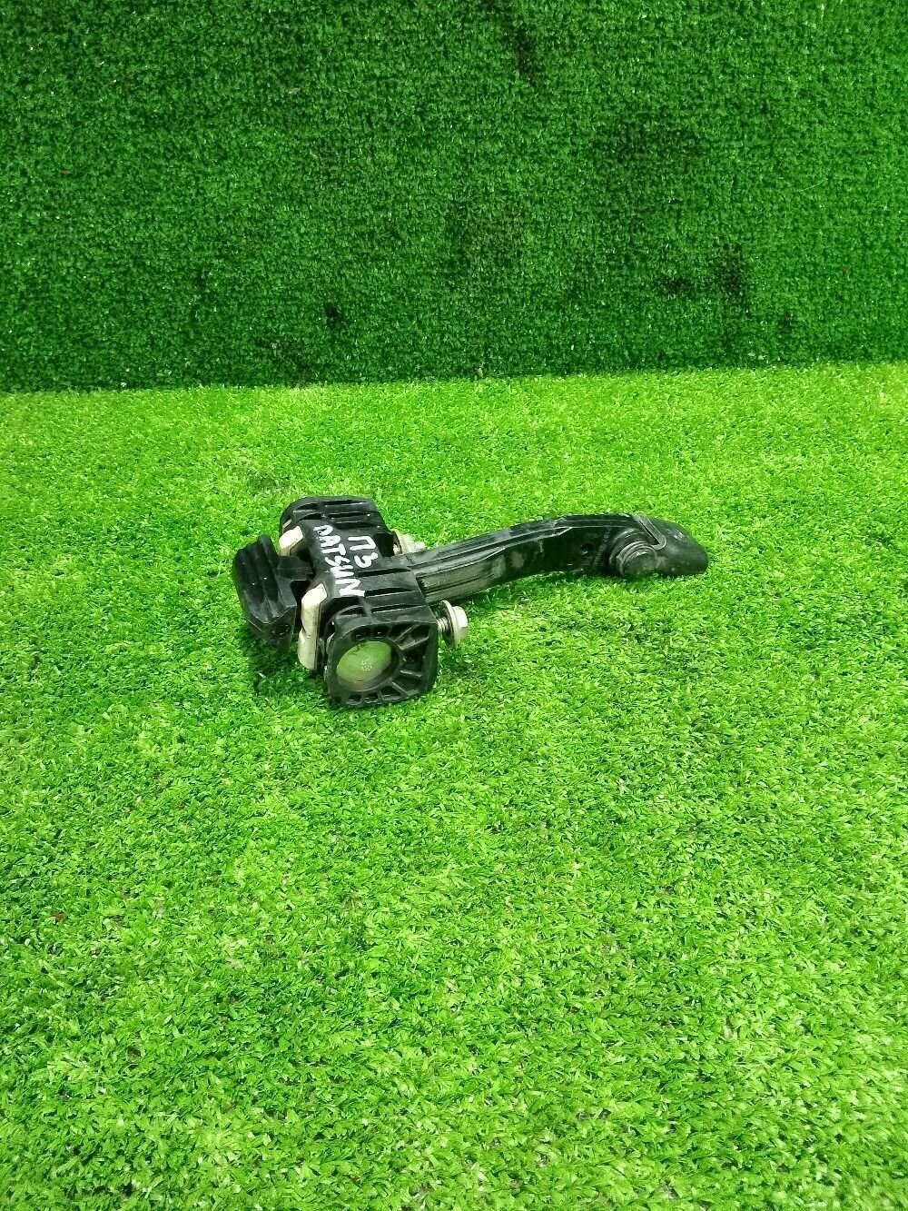 Ограничитель двери задний Datsun on-DO I Б/У с пробегом