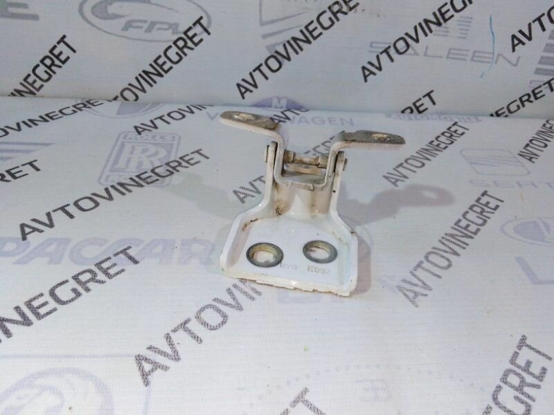 Петля двери Лада Ларгус 1 Б/У с пробегом