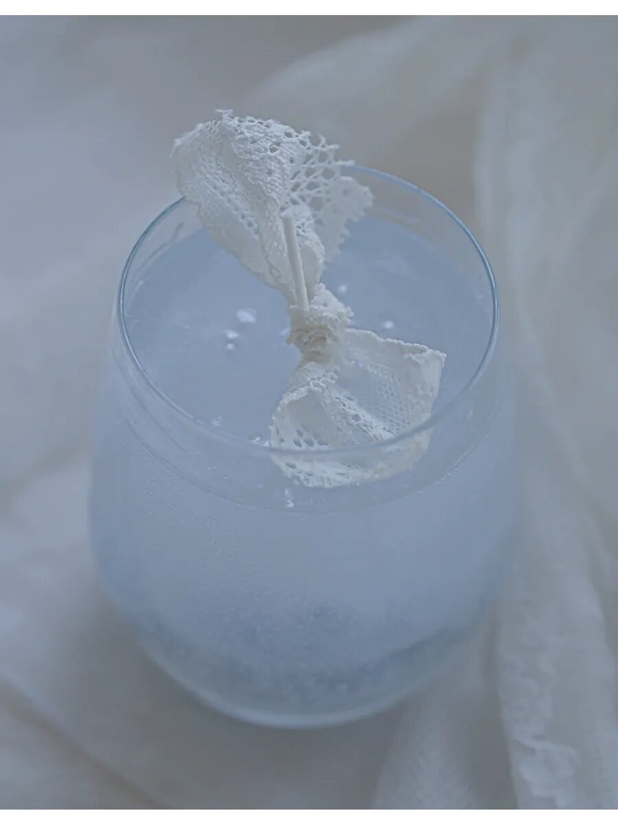 Свеча Walden в форме чаши - аромат 'Ремешок на фото'