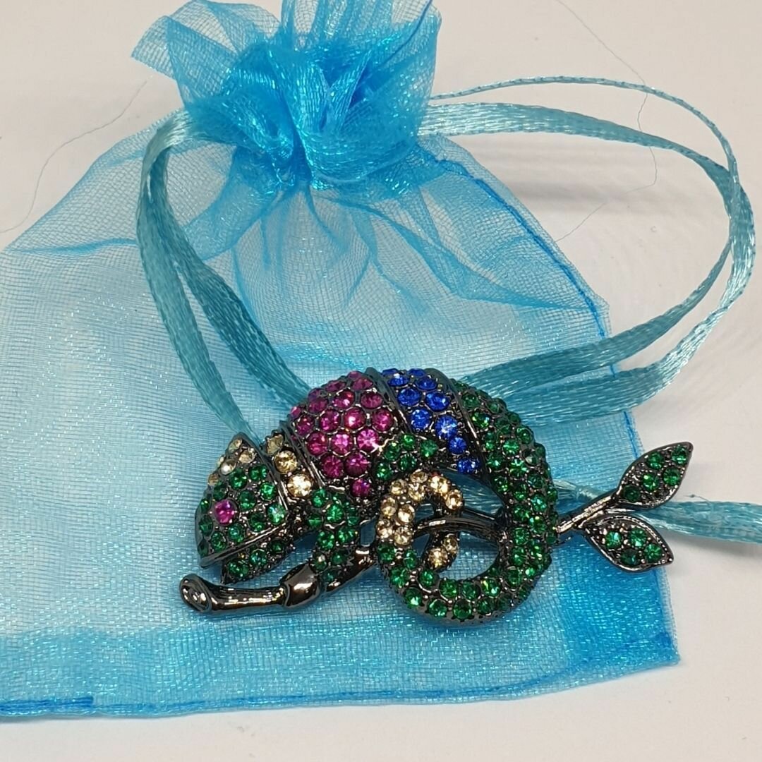 Брошь, стекло