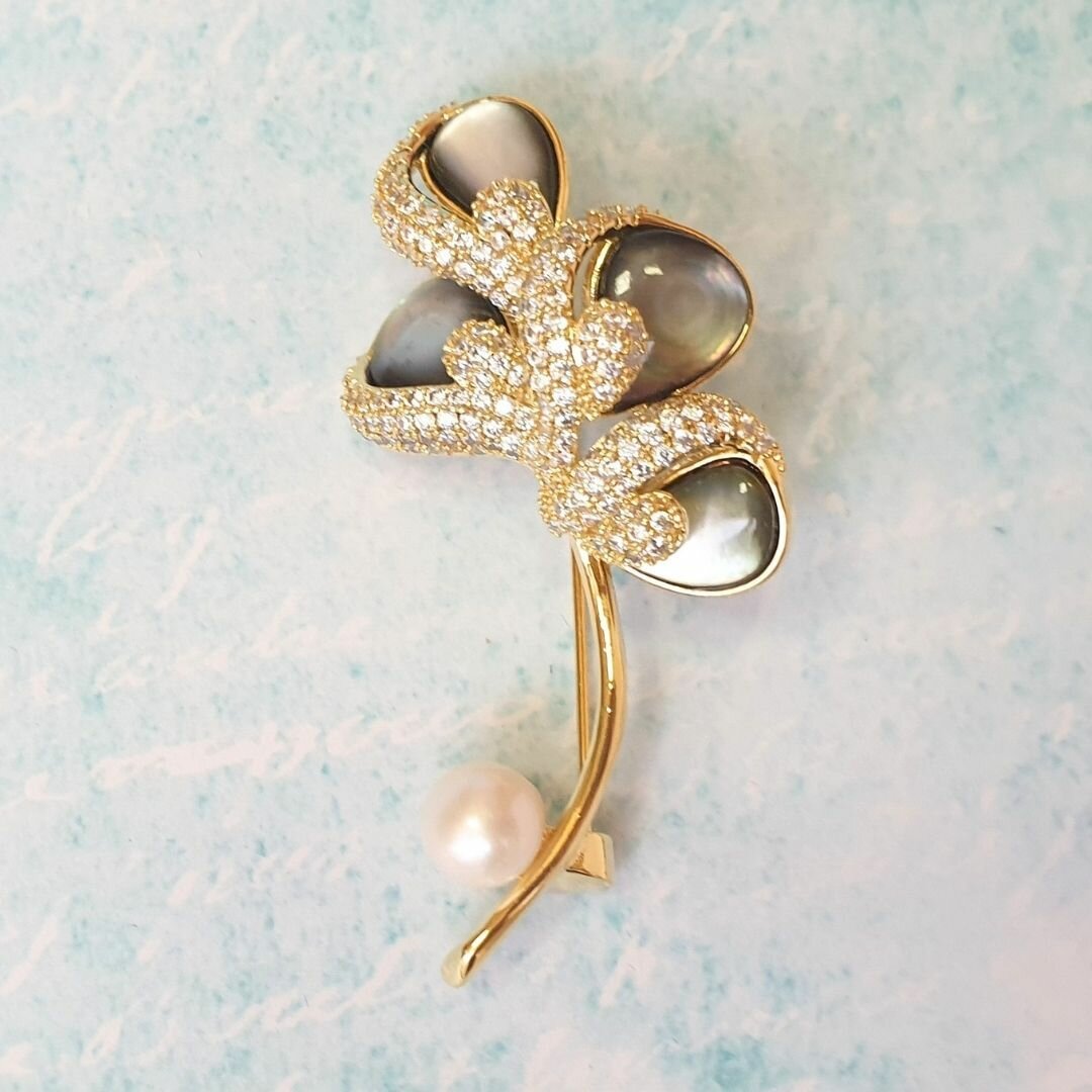 Брошь, фианит