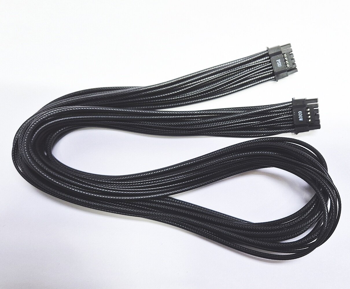 Кабель для модульного блока питания ASUS 16pin 12 + 4 PCI-e 5,0 GPU 12VHPWR 65 см