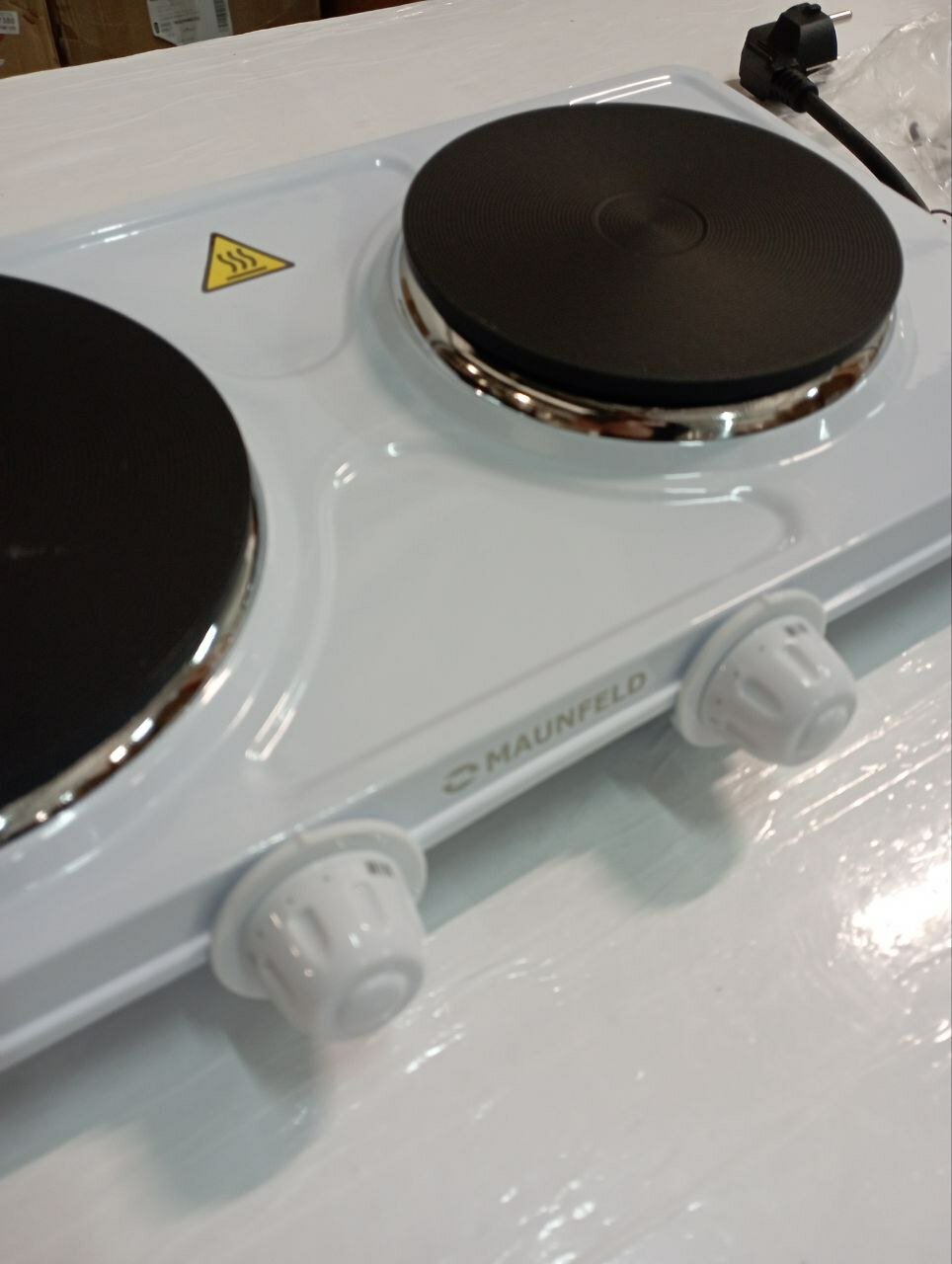 Электрическая плитка MAUNFELD SEHE.232W