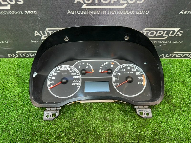 Панель приборов