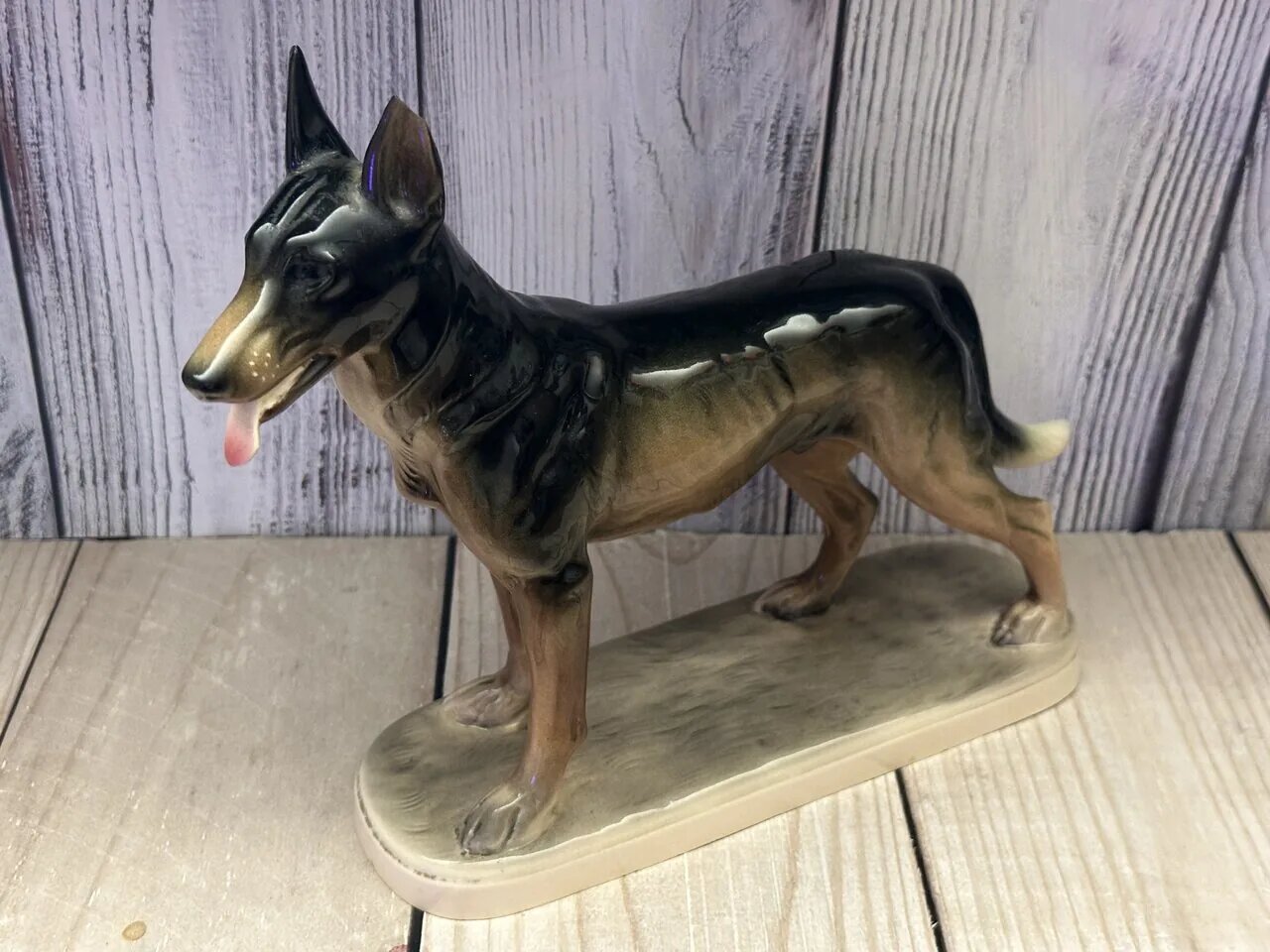 Статуэтка Собака овчарка HERTWIG&CO Германия 1970 годы Фарфор премиум класса винтажная