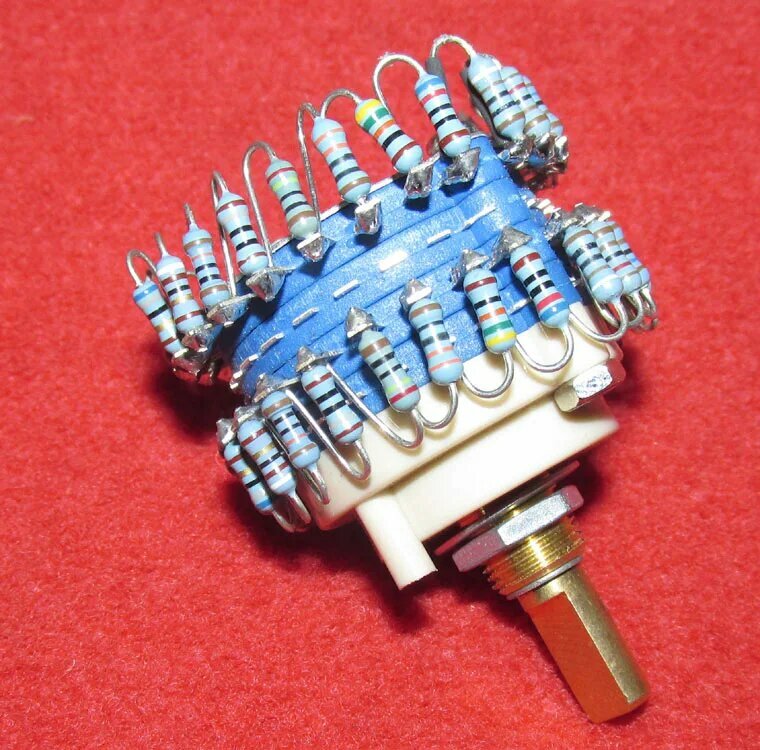 Ступенчатый потенциометр 100K, Цвет: D shaft
