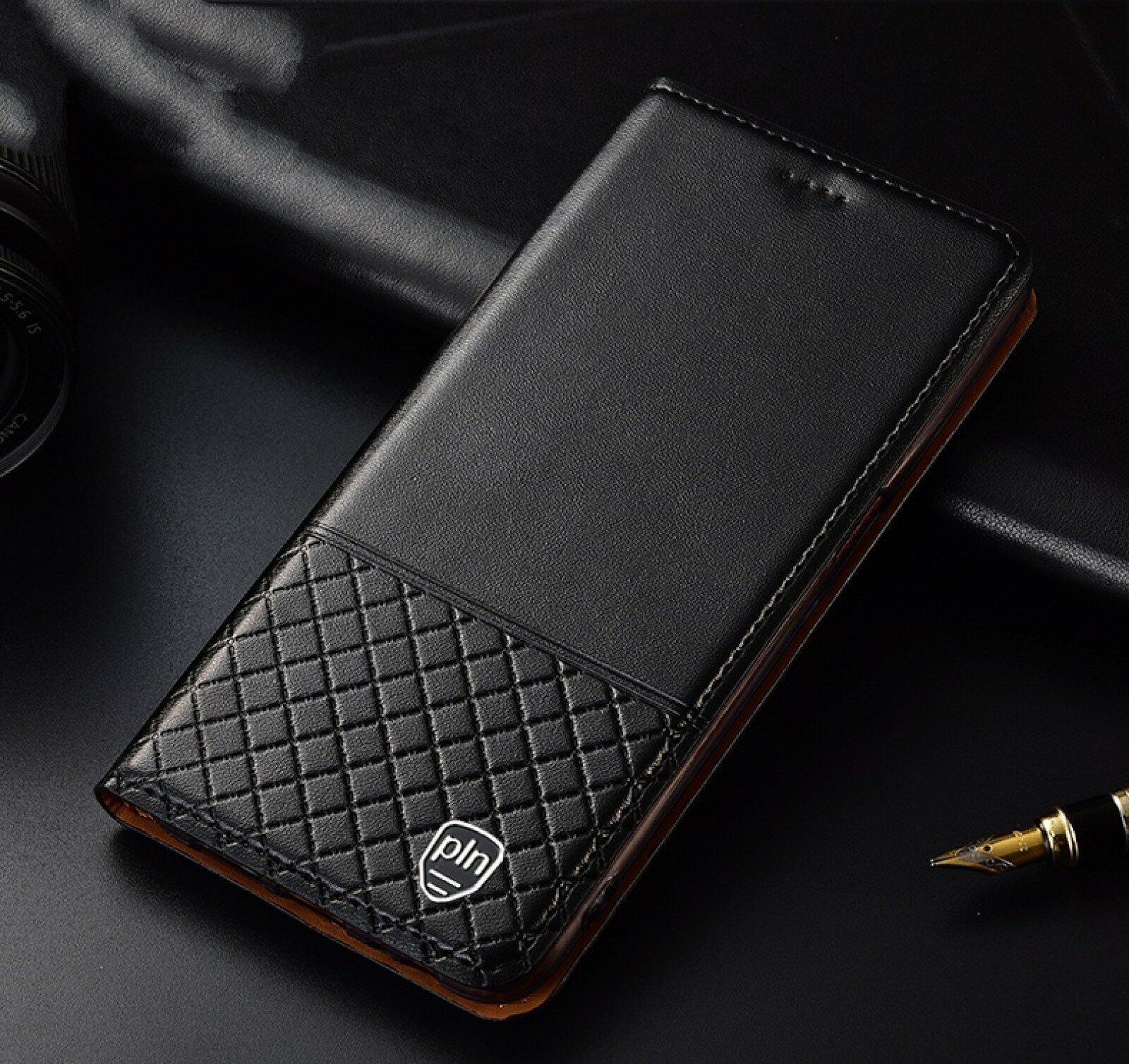 Чехол-книжка MyPads для Samsung Galaxy S22 Ultra из натуральной кожи с элегантной стеганой прошивкой черный