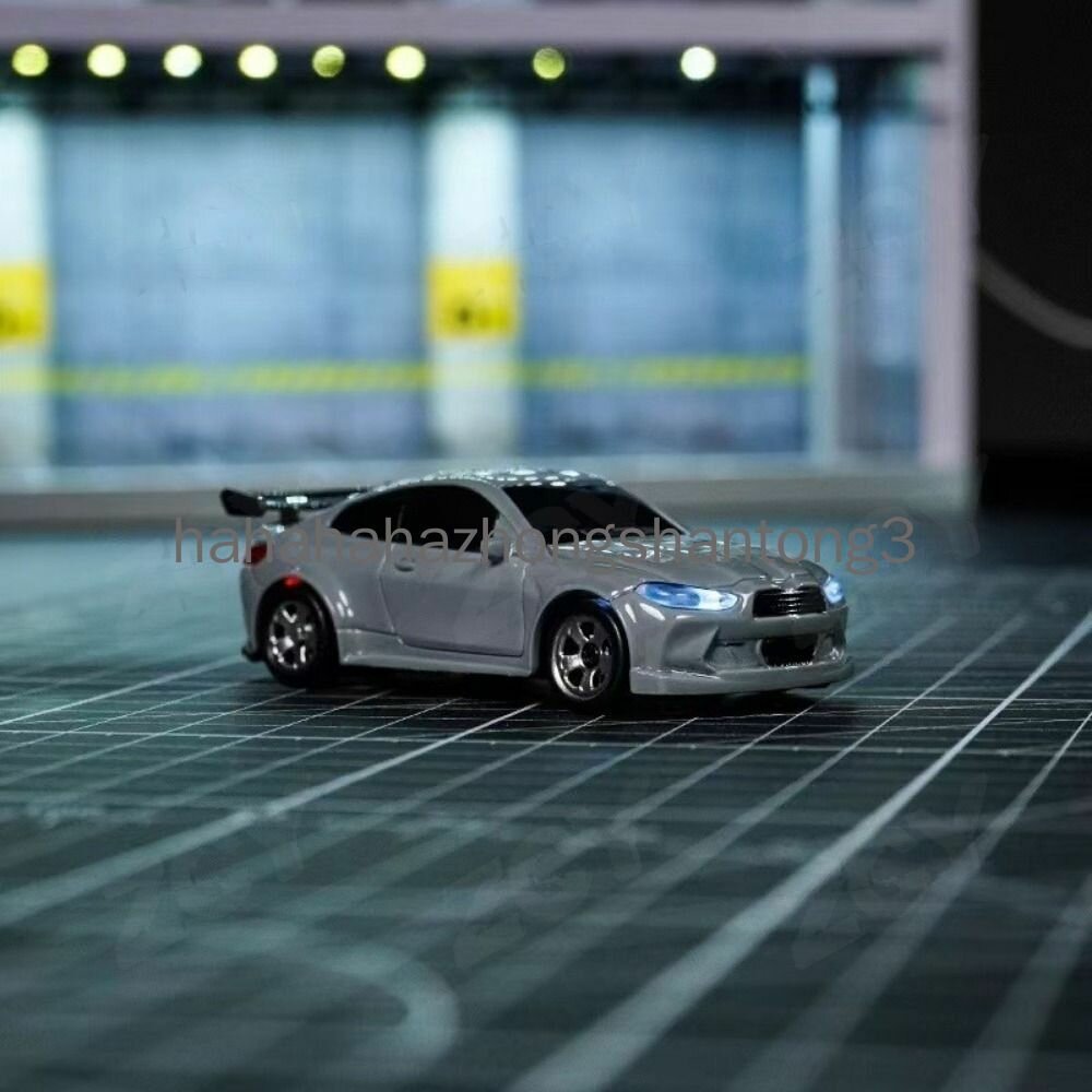 1/64 Мини 4WD RC - Радиоуправляемая Дрифт-машина: Полный Привод, Пропорциональный Руль/дроссель, 2 Скорости, Фары, 15 Км/ч