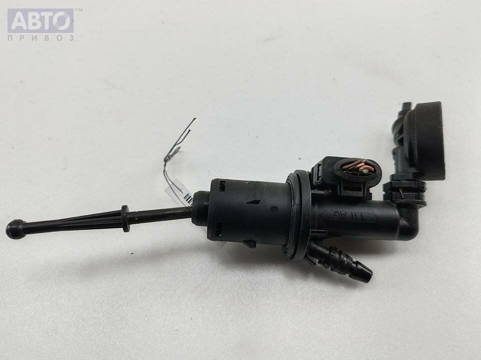 Цилиндр сцепления главный Volkswagen Tiguan